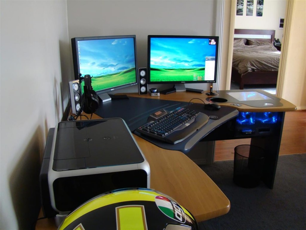 15 Envious Home Computer Setups | Inspirationfeed