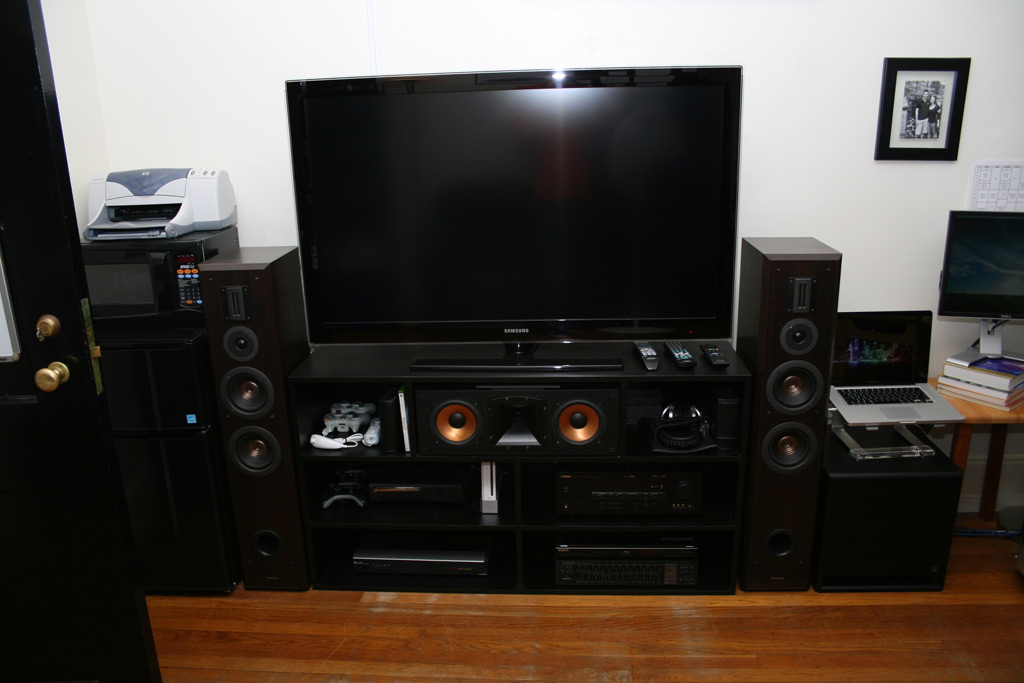 15 Envious Home Computer Setups - Inspirationfeed