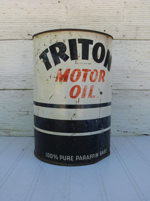 25 Inspiring Vintage Motor Oil Packaging Designs | Inspirationfeed