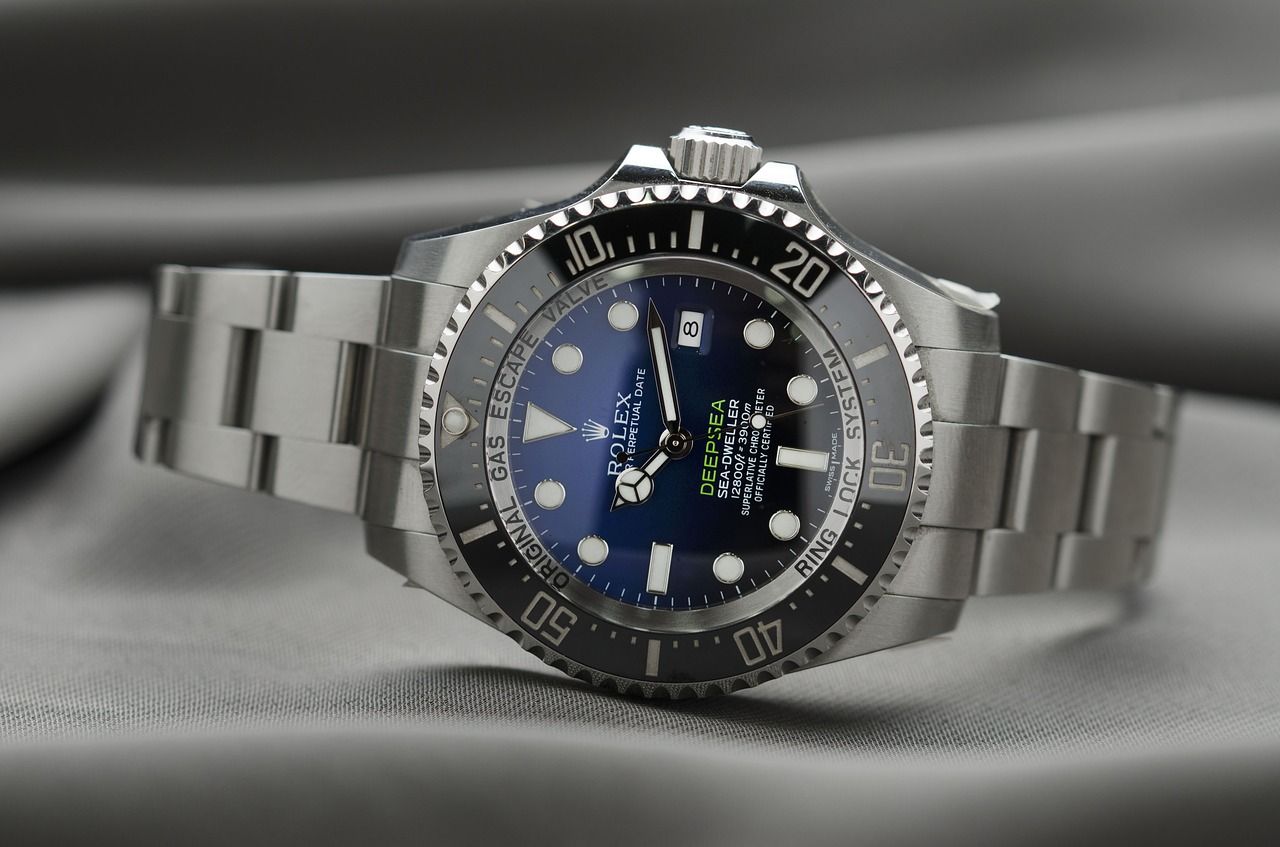 5 Reasons why Rolex is Popular & Successful | Inspirationfeed