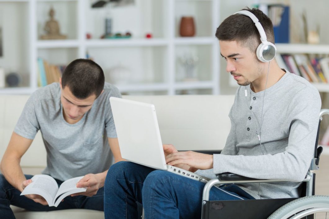 12 Negative Effects of Technology in Education | Inspirationfeed