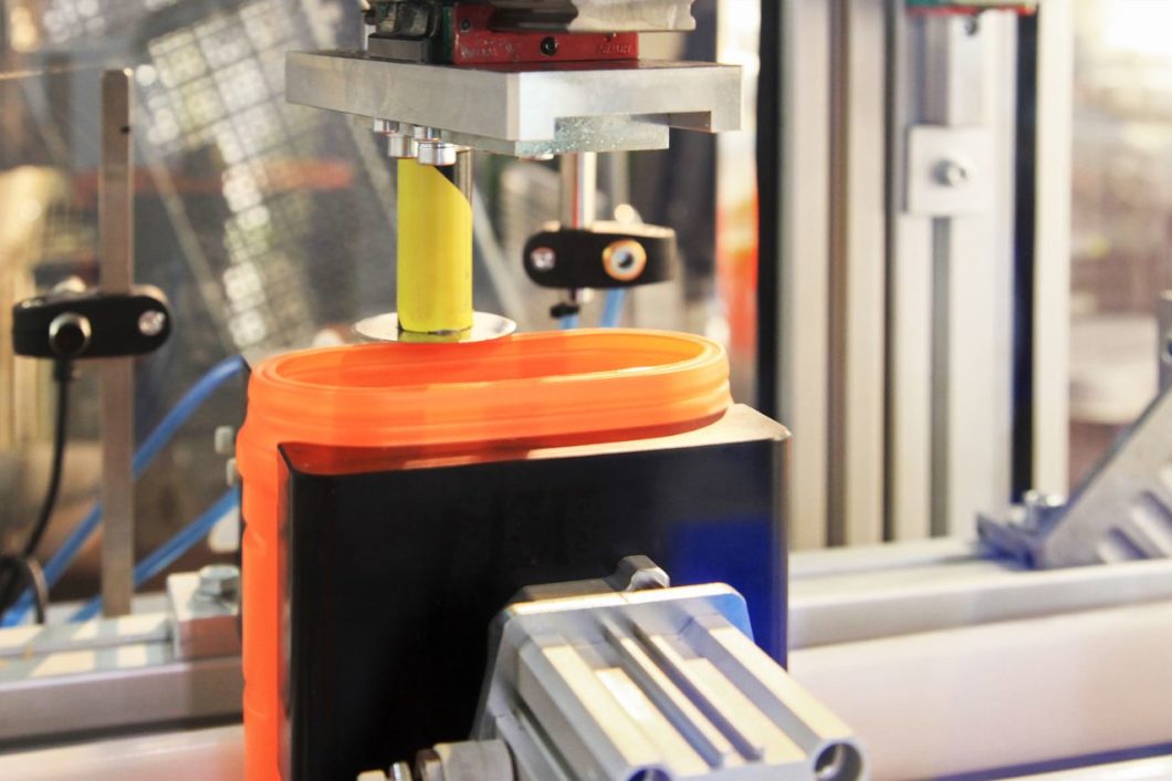 The ULTIMATE Guide to Injection Molding | Inspirationfeed