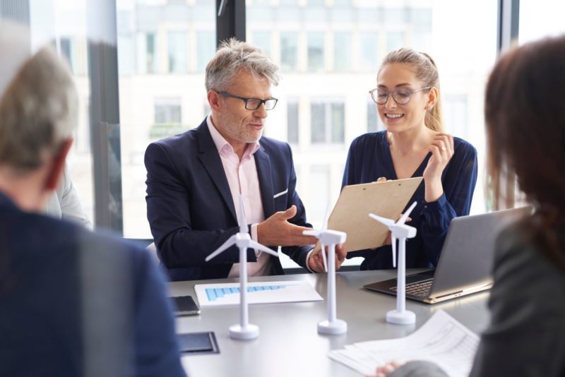 6 Tips on Holding More Productive Business Meetings | Inspirationfeed