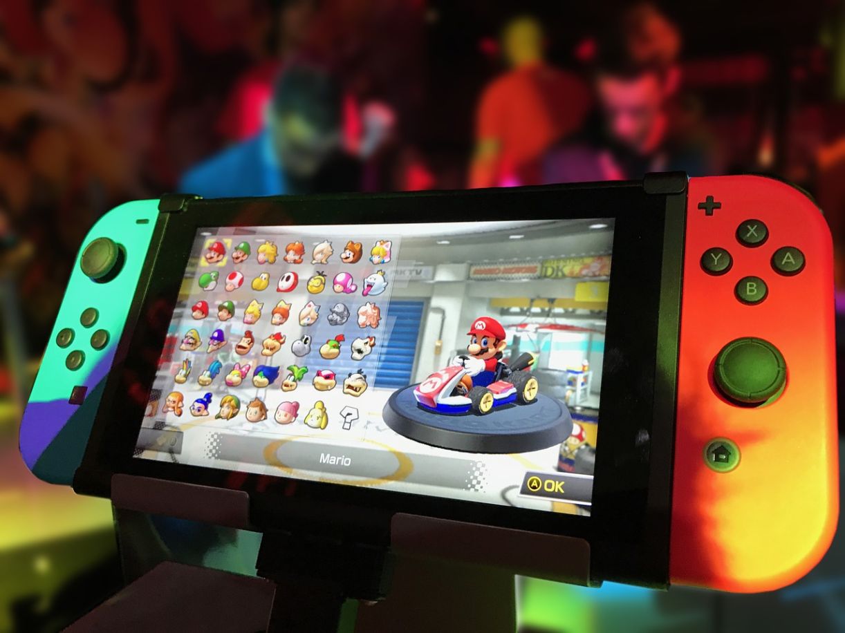 How to Choose a Power Bank for Your Nintendo Switch | Inspirationfeed