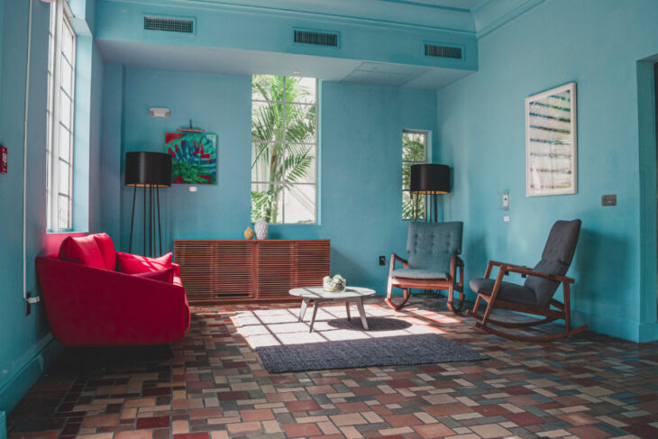 18 Professional Zoom Backgrounds To Use During Your Busy Workweek ...