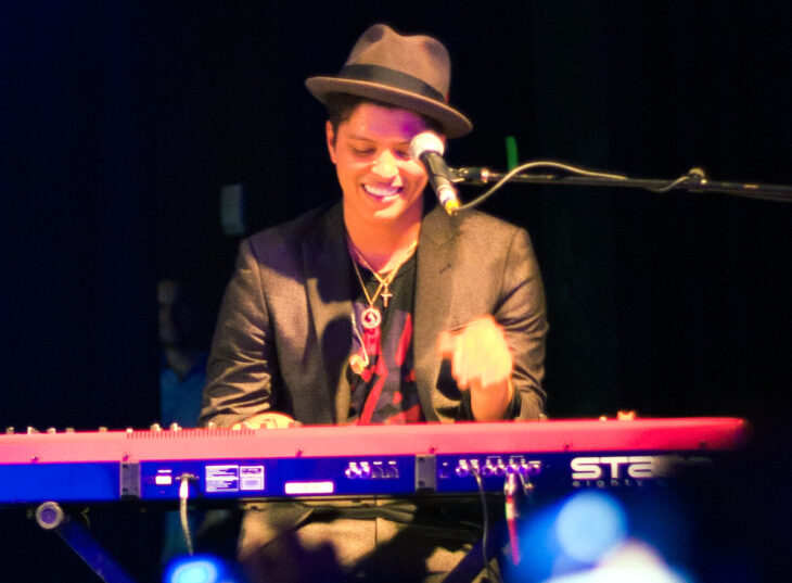 Bruno Mars’ Net Worth (Updated 2023) | Inspirationfeed Bruno Mars’ Net Worth (Updated 2023) | Inspirationfeed