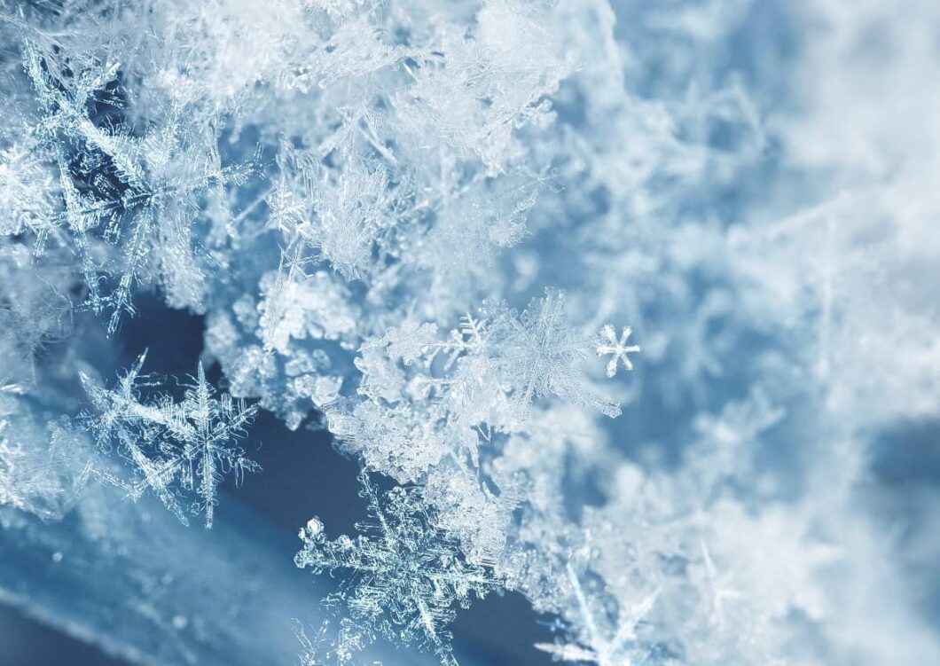 Why Are All Snowflakes Different? | Inspirationfeed