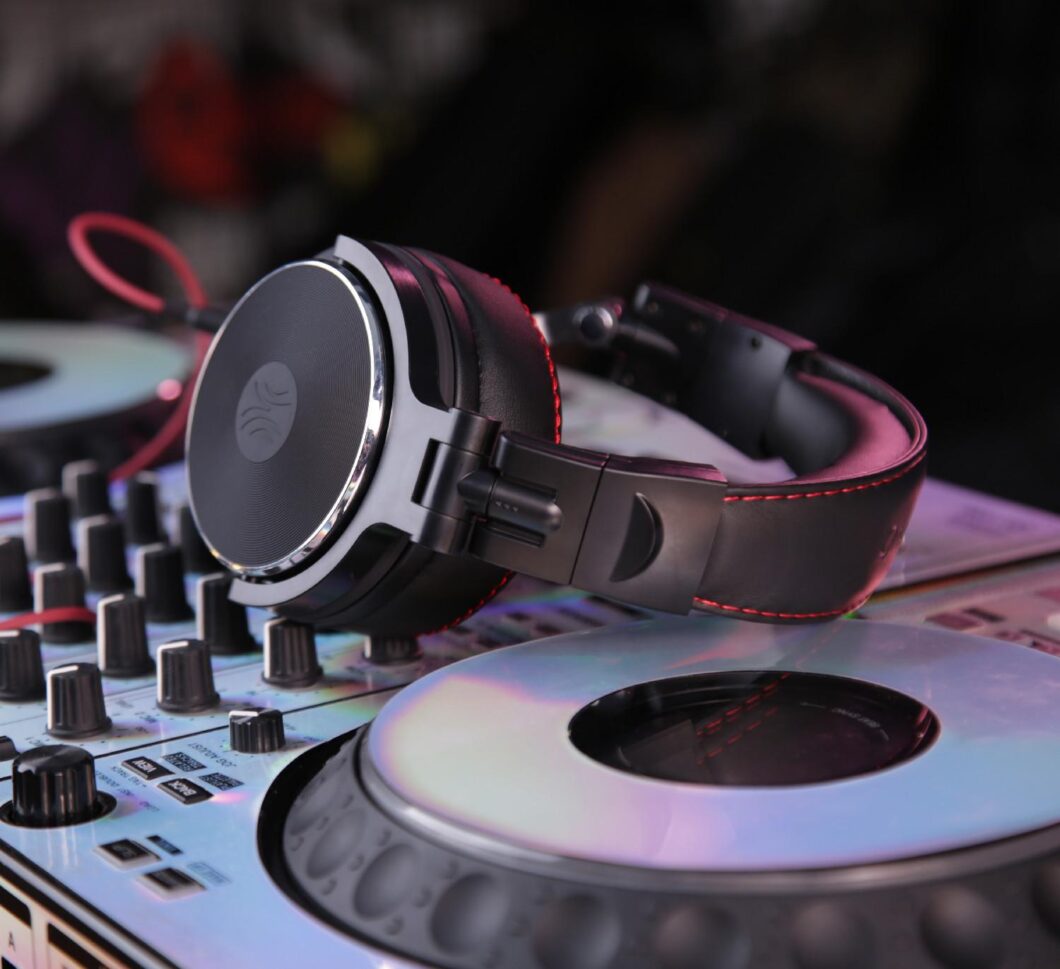 OneOdio Pro 10 Headphones Review: Unveiling Surprising Benefits ...